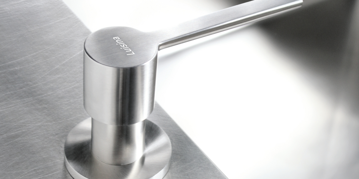 Distributeur savon inox massif – Élégance brute • Cuisissimo