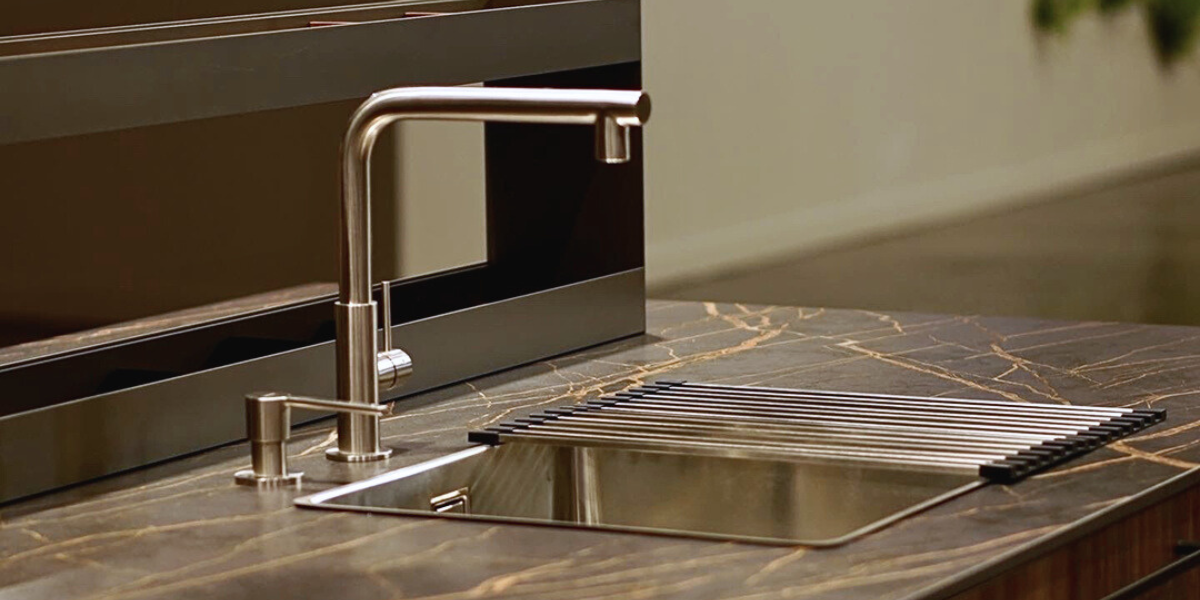 Distributeur savon inox massif – Élégance brute • Cuisissimo